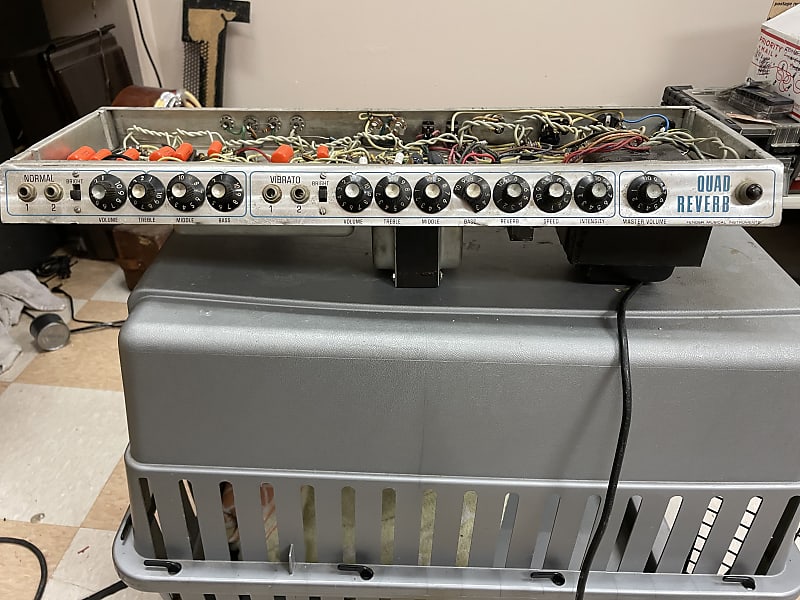 Fender Quad Reverb Chassia 1971-1972 - silver | Reverb