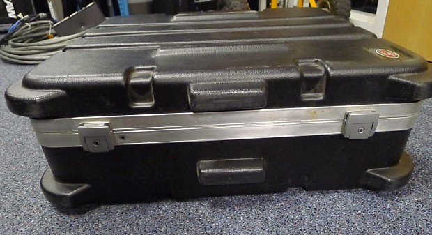 SKB 16 Channel Mixer Case Pop up case - GREAT CONDITION | Reverb