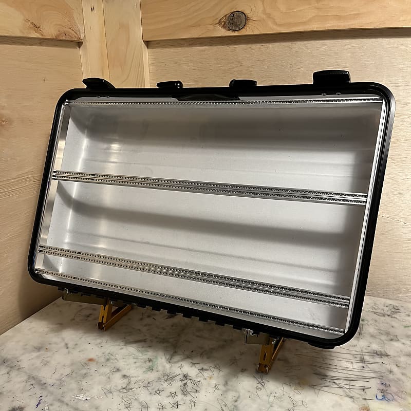 Halliburton Zero Eurorack Case 7U 100HP White with Black Trim | Reverb