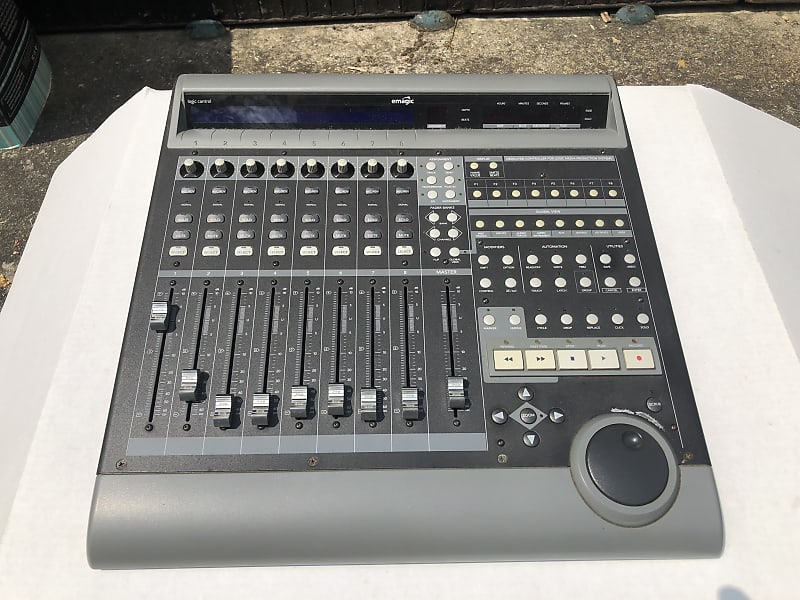 EMAGIC LOGIC CONTROL + EXTENSION XT - 2001 - Gris Et Noir | Reverb