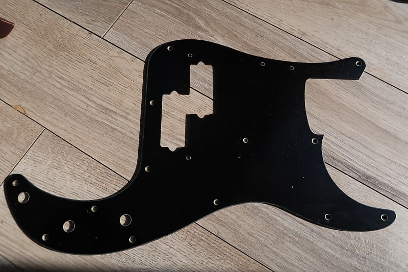 70's Fender Precision / 13 hole / Relic / Aged / P bass | Reverb UK