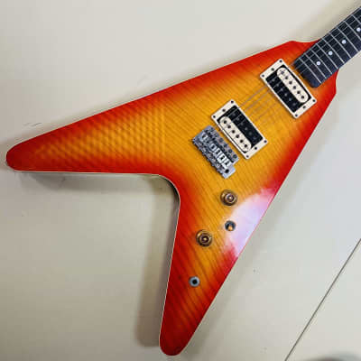 Tokai FVD-80 Flying V 1982 MIJ Vintage- Cherry Burst | Reverb