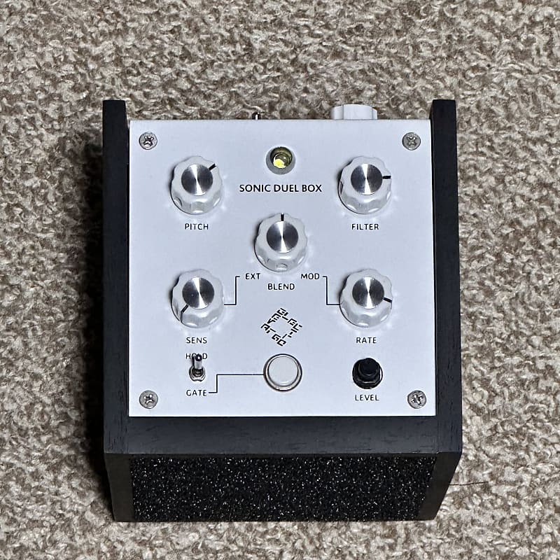 ELECTROGRAVE SONIC DUEL BOX Rare Japanese Noise Synthesizer | Reverb