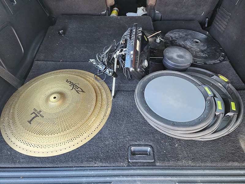 NFUZD Audio NSPIRE 2000-2010 - Black | Reverb