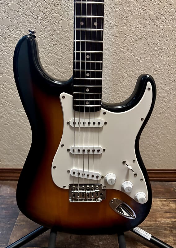 Fender Squier Stratocaster Bullet Series Electric Guitar | Reverb