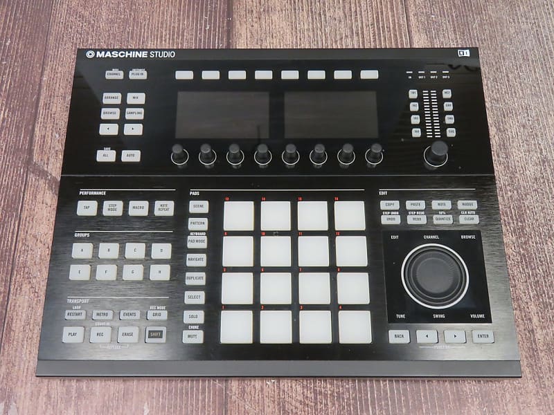 Native Instruments Maschine Studio Drum Machine (Cleveland, | Reverb