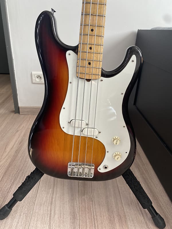Fender Bullet bass deluxe 1980/82 - Sunburst | Reverb UK