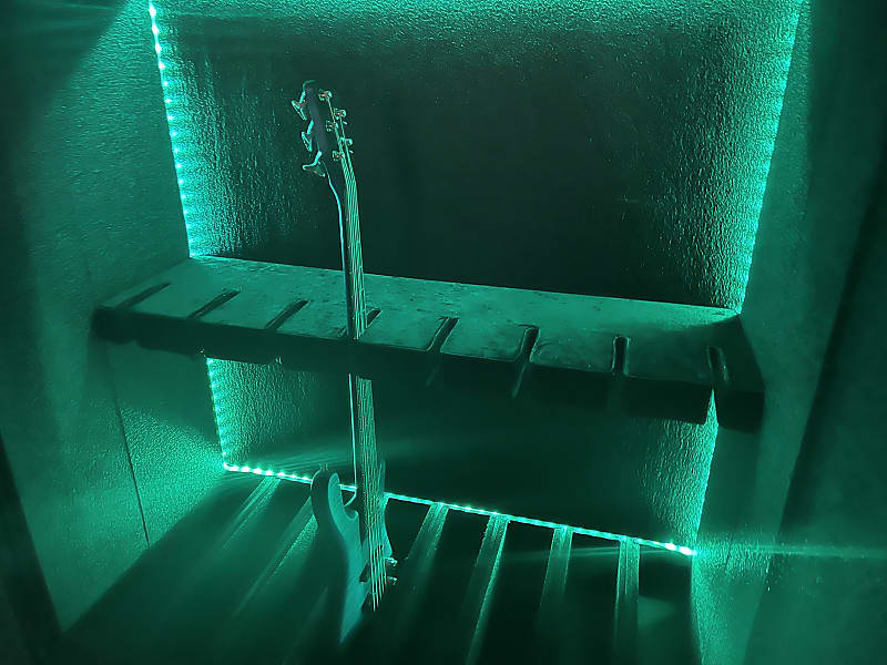 GOMC 8 Space Guitar Vault with LED 2010s - Black | Reverb