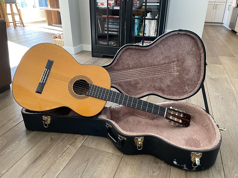 Alvarez Classical guitar model 5001 | Reverb