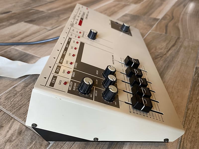 Roland CMU-800R with original accesories | Reverb UK