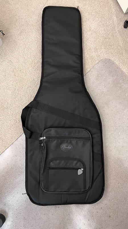 Fender Deluxe Gig Bag, Soft (Stratocaster) 2020 Black | Reverb