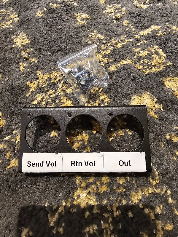 Best-Tronics Pro Audio 3 Port Pedalboard Side Panel Mount Kit | Reverb