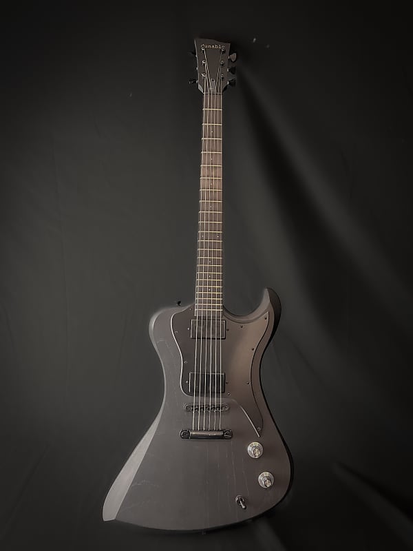 Dunable R2 Swamp Ash Murdered Out | Reverb