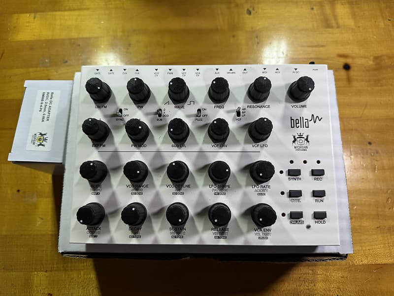 Michigan Synth Works Bella: Digital/Analog Hybrid Mono Synth | Reverb