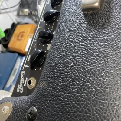 Traynor YCV40 Custom Valve 40 | Reverb