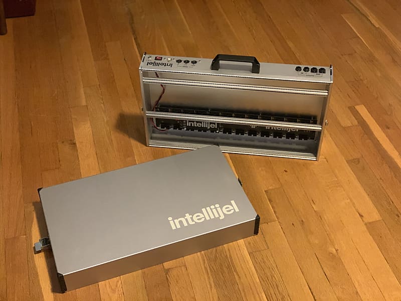 Intellijel 7U Performance case 104hp Silver | Reverb