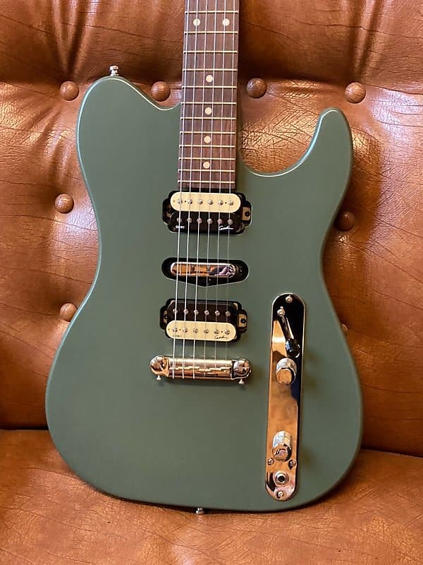 Godin Radium - Matte Green | Reverb