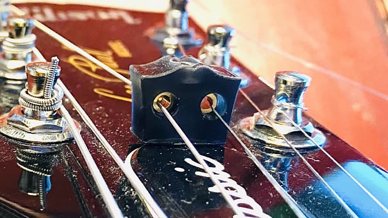 Tune Voodoo Crown - guitar string guide for fixing tuning | Reverb UK