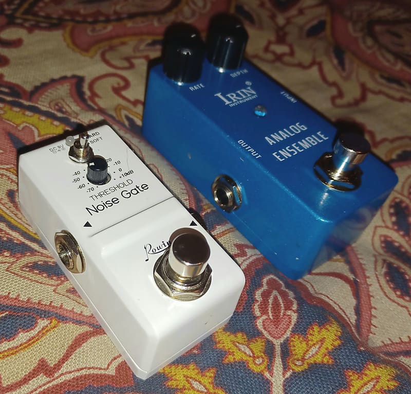 2 Electric Guitar Pedals, Mini Irin Chorus, Nano Rowin Noise | Reverb