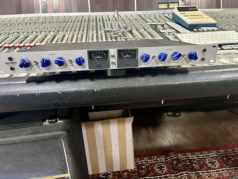 Radioman SSL Bus compressor SSL Bus compressor 20s | Reverb Australia