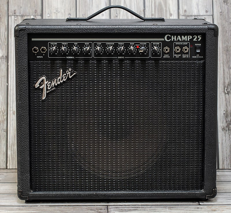 Pre Owned Fender USA Made Champ 25 Valve Combo | Reverb