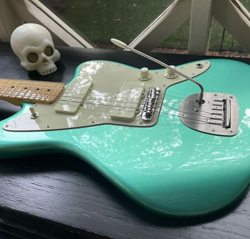 Fender American Professional Jazzmaster w/ Descendant Vibrato | Reverb