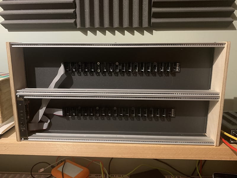 Eowave 104hp eurorack case | Reverb