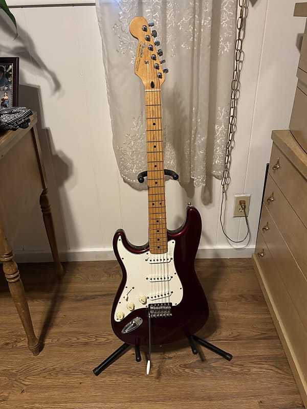 Fender Strat 1992 - Ruby Red | Reverb