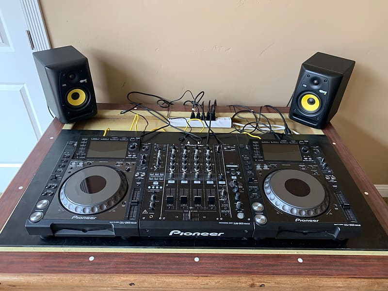 2 x CDJ2000NXS w/ Odyssey Soft Cases, 1 x DJM900NXS w/ | Reverb