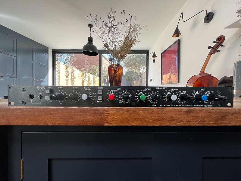 GML 2032 Microphone Preamp and EQ 2022 - Black | Reverb