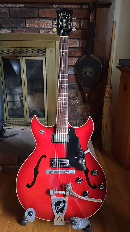 Guild Studio 303 ST Cherry | Reverb