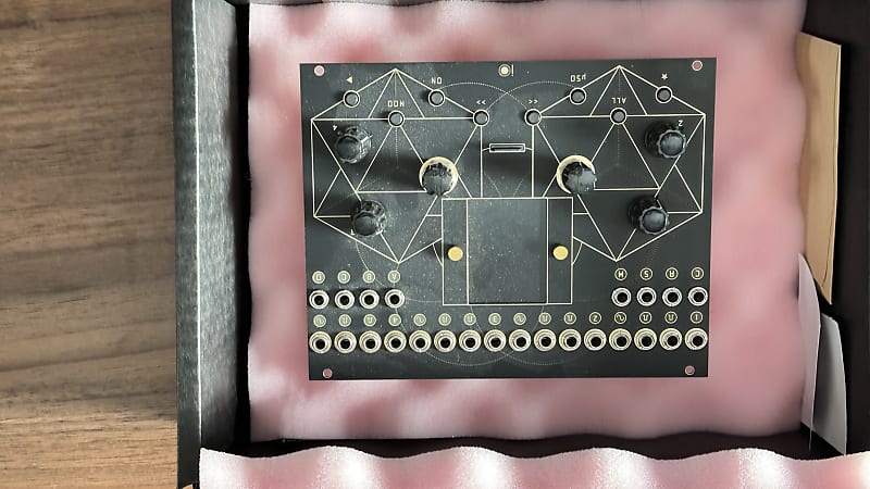 Iolabs Flux Trigger Sequencer 2020 Black Reverb 6235