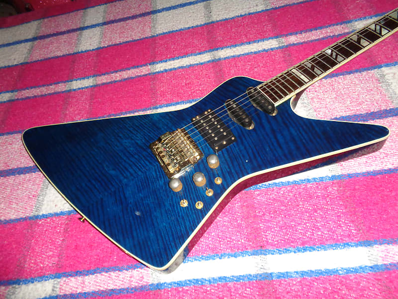 Hondo Formula I Series Explorer 1985 Blue Flametop | Reverb