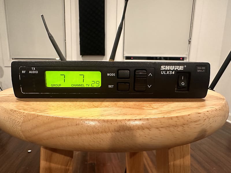 Shure ULXS4 2000 - Black | Reverb