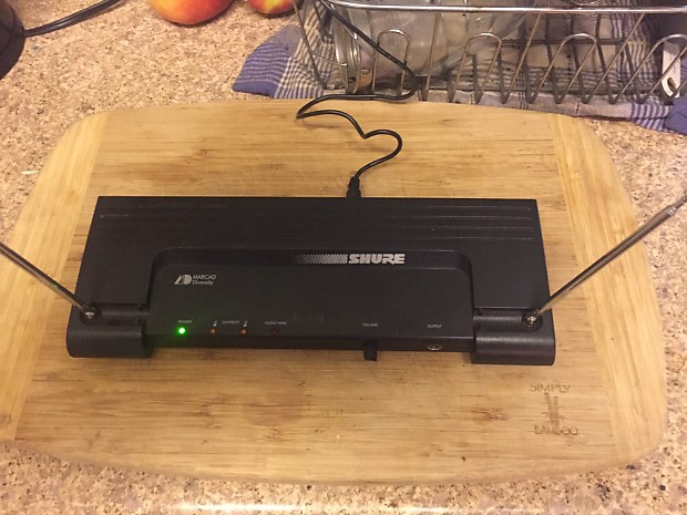 Shure T4V diversity receiver and SM58 Wireless Microphone | Reverb