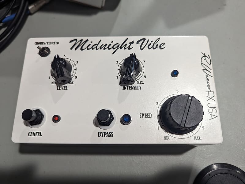 R Weaver FX Midnight Vibe | Reverb