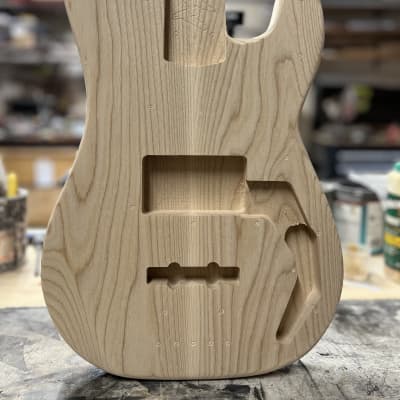 1960’s Victoria Loaded Bass Body Working Pickups Tobaccoburst | Reverb