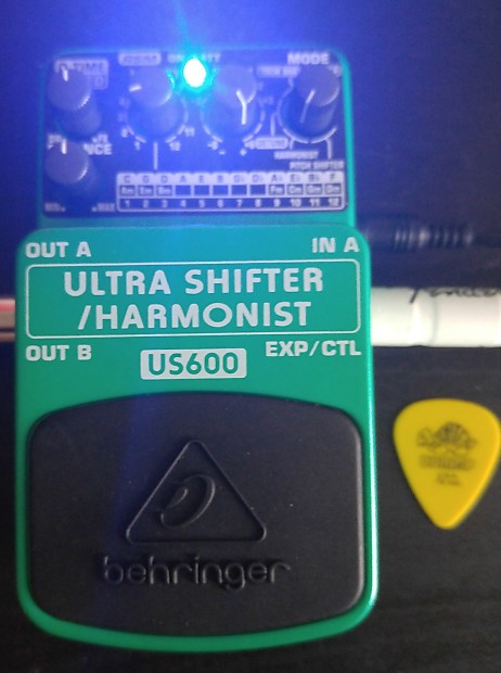Behringer ULTRA SHIFTER/HARMONIST US600 2014 Green | Reverb