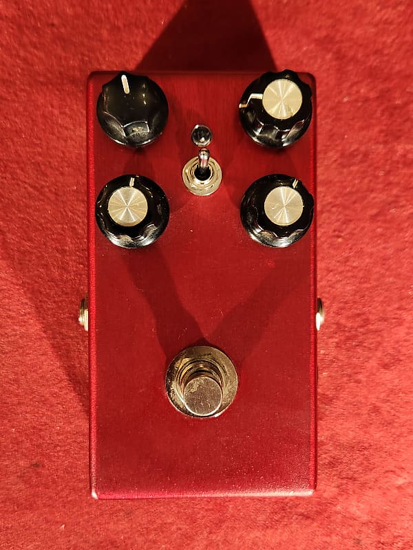 Unknown Custom Distortion Pedal - Red Metal Shell | Reverb