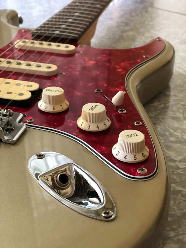 Vintage Austin Strat AU733 Gold/Red Pearloid HSS | Reverb