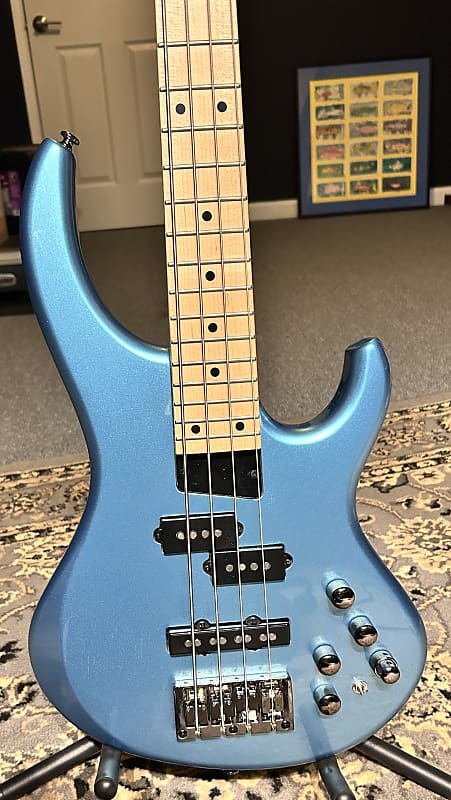 MTD (Michael Tobias Design) Lynn Keller Medium Scale 4 string | Reverb