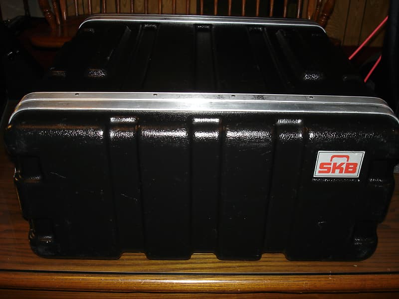 SKB 4U Four Space Lightweight Rack Case With Mounting Screws | Reverb