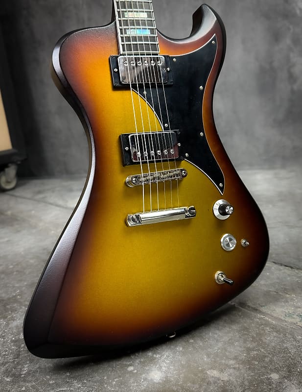 Dunable R2 v2 2024 - 3 tone gold burst | Reverb