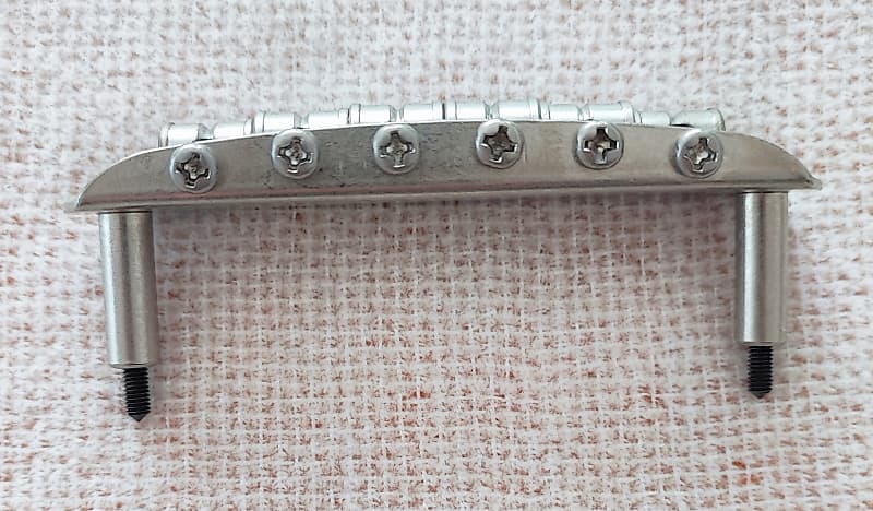 Fender Jazzmaster/Mustang Bridge aus einer neuen Squier 40th | Reverb