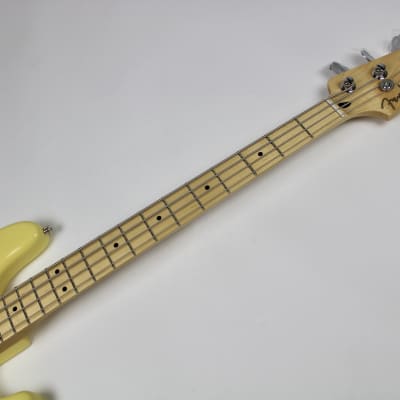 Fender Player Precision Bass Maple Fingerboard | Reverb Canada