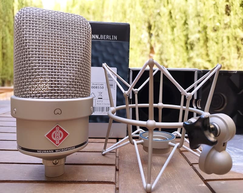 NeumannTLM49 | Reverb