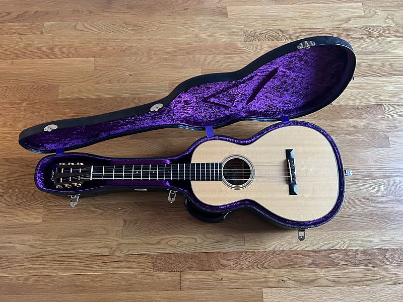 Collings Parlor Traditional Guitar P1 T with Collings Case | Reverb