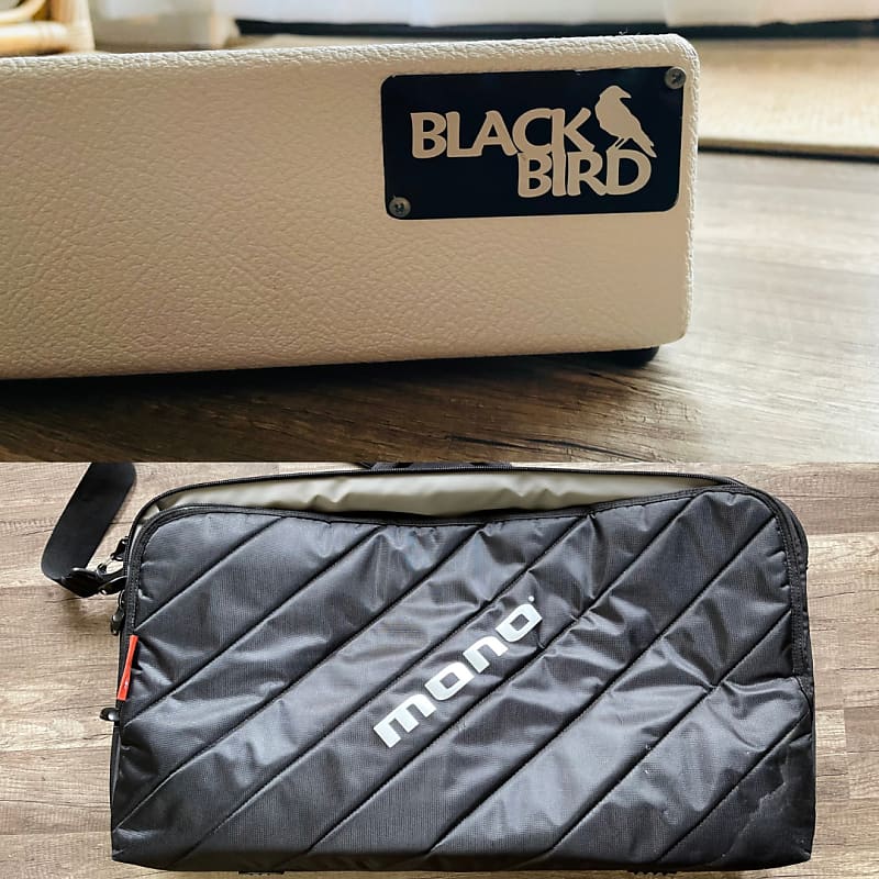 Blackbird Pedalboards 12x24 Pedalboard WITH Mono M80 PB2 | Reverb