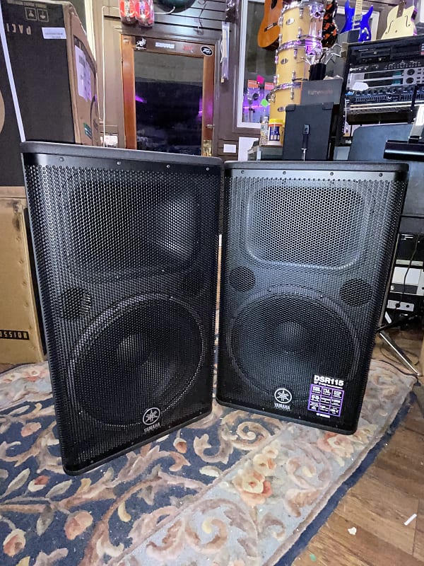 Yamaha DSR115 15" 2-way Bi-Amp Powered Speakers Pair with | Reverb