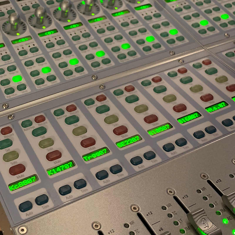 Digidesign Avid Icon D-Command DAW control surface | Reverb